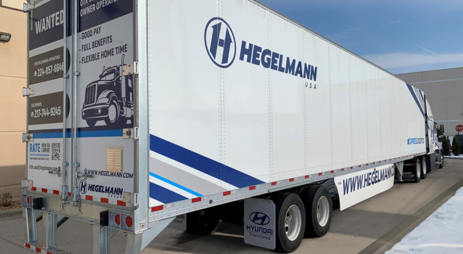 Hegelmann wjeżdża do USA. Na początek 10 ciężarówek - logistyka