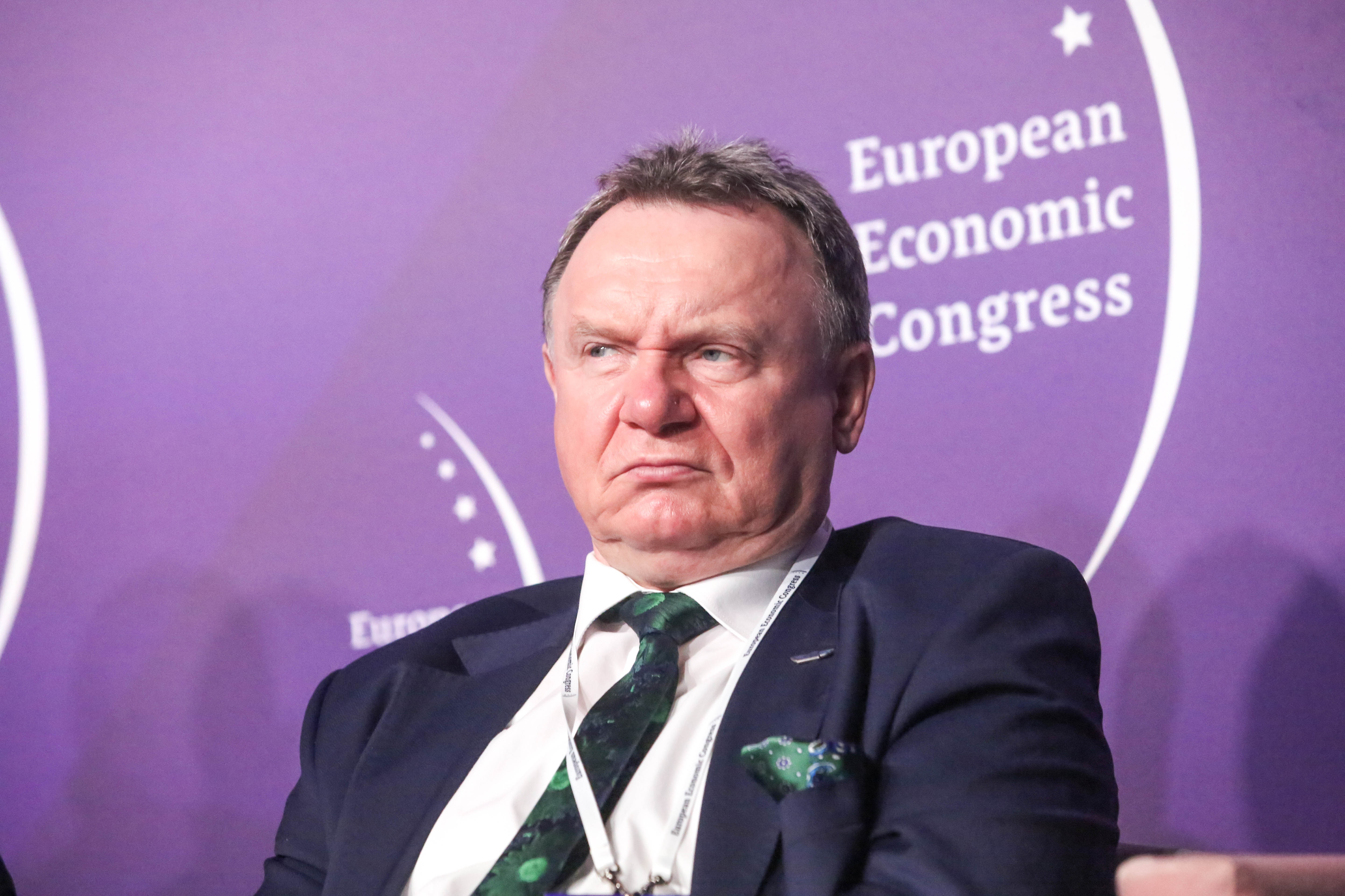 Raport ze stanu polskich dróg, kolei i portów nie jest jednoznaczny