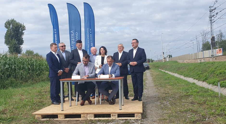 Będzie nowy przystanek kolejowy na ważnej linii. PKP PLK mają umowę za ... Będzie nowy przystanek kolejowy na ważnej linii. PKP PLK mają umowę za ...