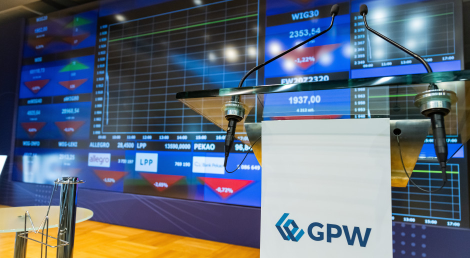 Remisowa sesja na GPW. W piątek NBP opublikuje nową projekcję inflacji