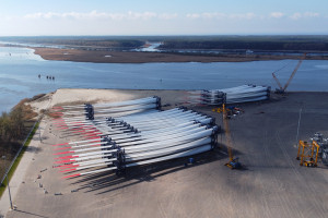 Największy port w Polsce ma co robić. Odnotowano duży wzrost przeładunków