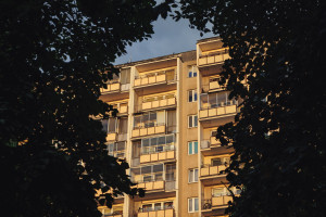 W Polsce brakuje nawet 1,5 mln mieszkań. Oni mają na to sposób ...