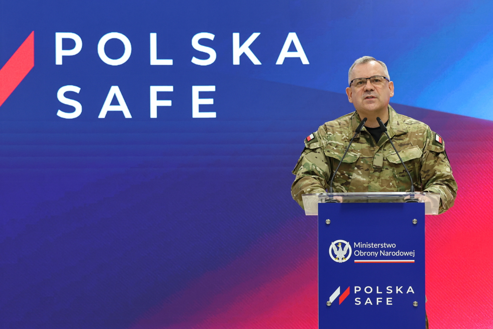 „To byłaby zdrada Polski”. Szef MON o programie SAFE